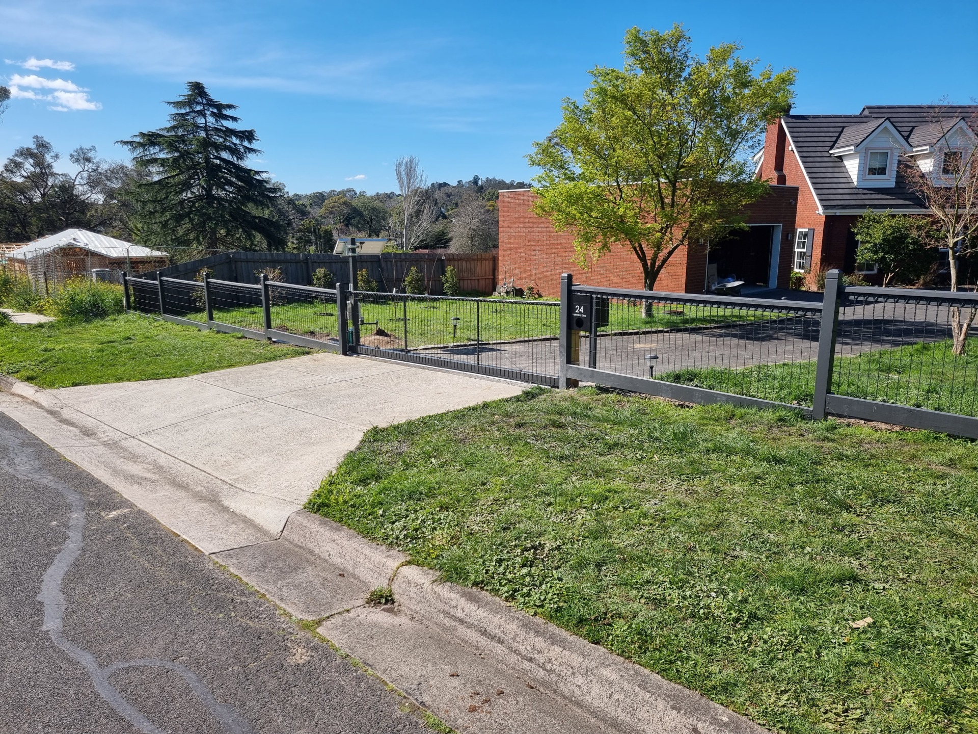 Emu Wire Fencing - Melbourne Fencing & Decking